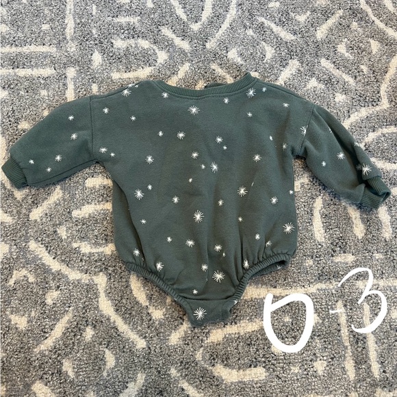 Grayson Collective | One Pieces | Grayson Collective Sweatshirt Bubble ...